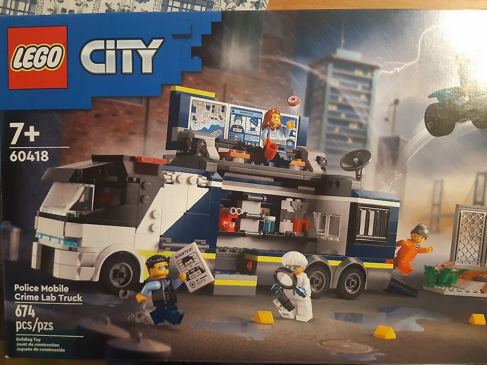 LEGO Set Polizei 60418 (Gebraucht) in Zürich für CHF 50 – nur Abholung ...
