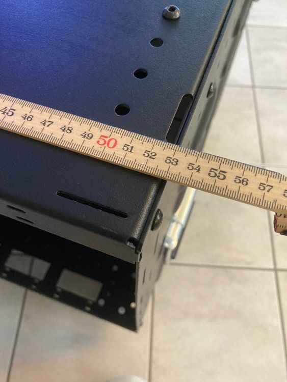 19 Zoll Rack auf Rollen | Kaufen auf Ricardo