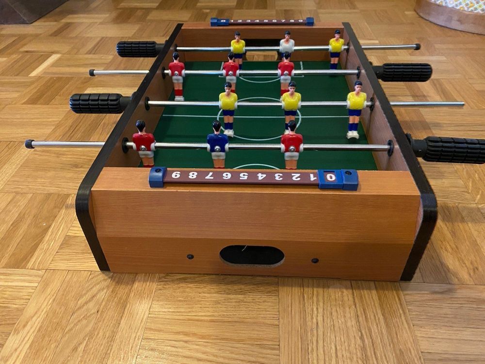 Mini Baby Foot (Neu (gemäss Beschreibung)) in Genève für CHF 14 – mit ...