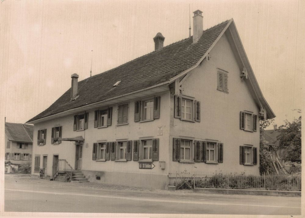 Wohnhaus an der Strasse 63 nach St. Gallen (R'berg?) (Gebraucht) in Bronschhofen für CHF 12 ...