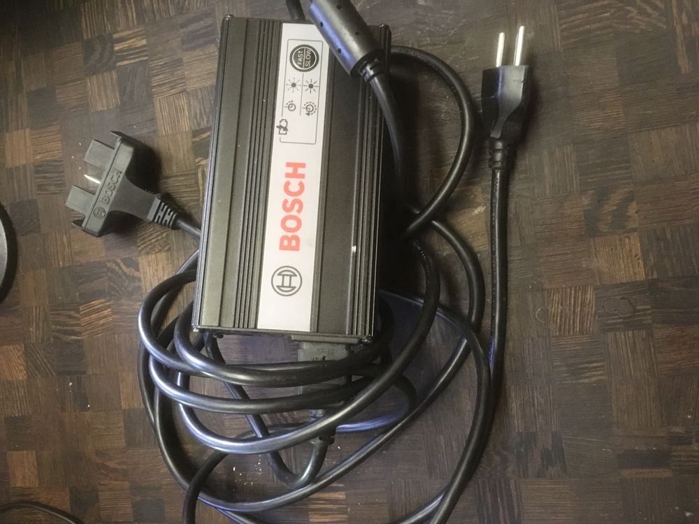 Bosch Ladegerät Classic + | Kaufen auf Ricardo