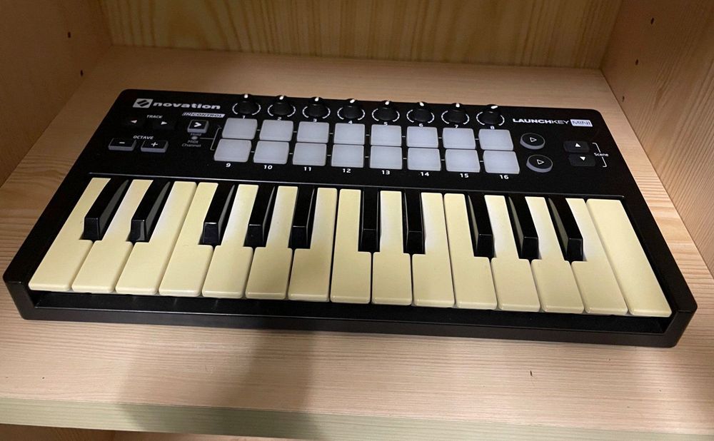 Novation Launchkey Mini Mk2 | Kaufen auf Ricardo