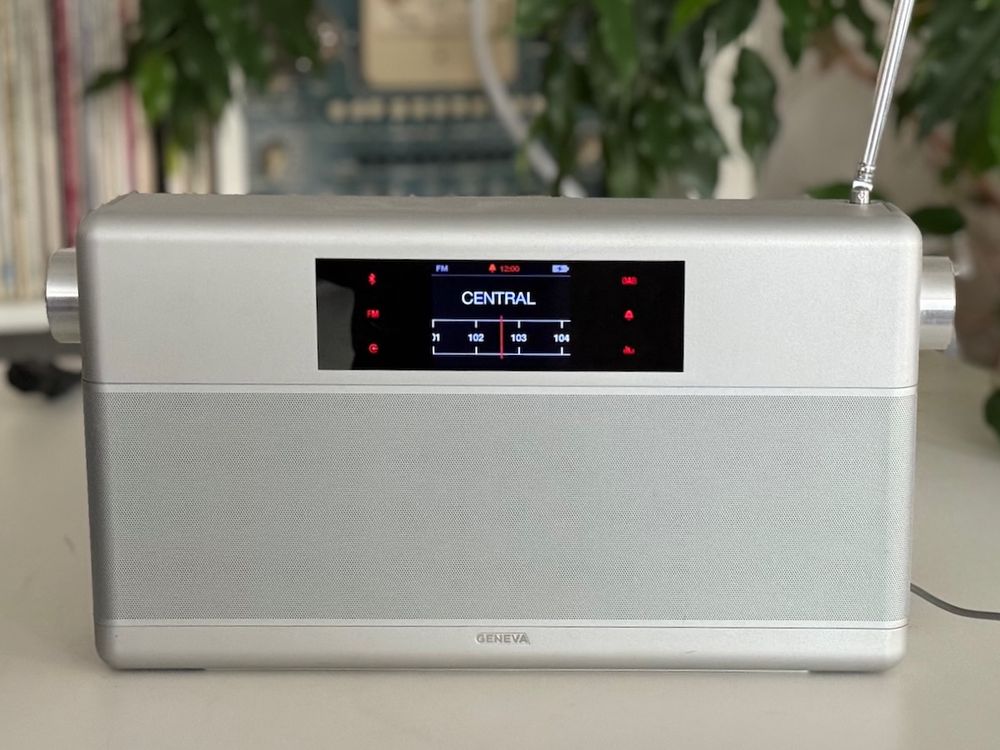 Geneva WorldRadio DAB+ Homage klassischen Weltempfänger (Gebraucht) in ...