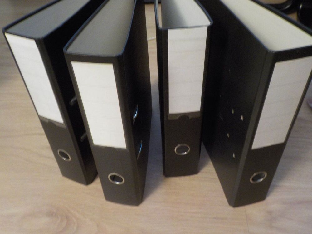 Bundesordner 4 Stück, schwarz | Kaufen auf Ricardo