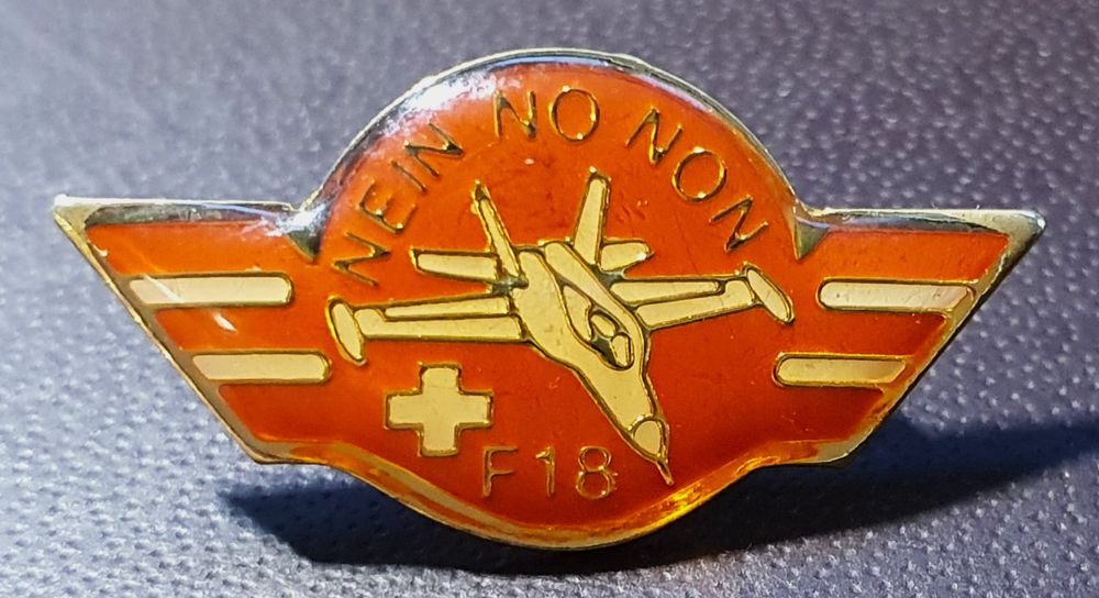 F580B - Pin NEIN NO NON F18 „Stop F/A-18“ (1992) / RAR (Gebraucht) in ...