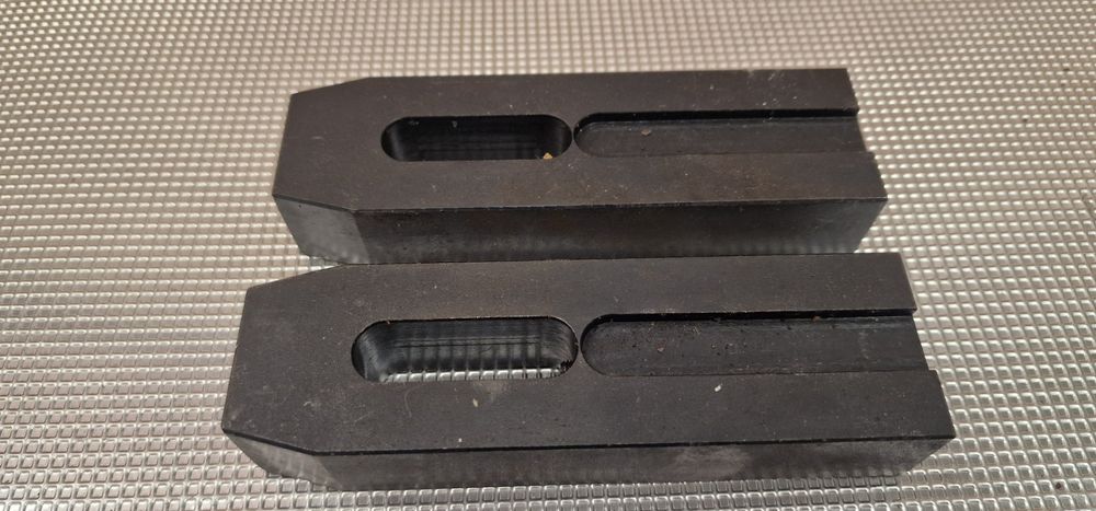 2 Stk Neues Spanpratzen (Gebraucht) in Unterterzen für CHF 13 – mit Lieferung auf Ricardo kaufen