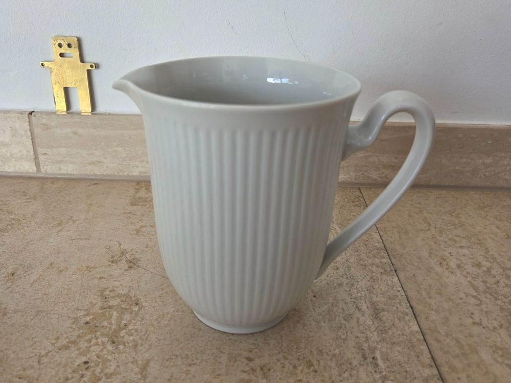 Royal Copenhagen Krug gerippt, Weiss Top! (Gebraucht) in St. Gallen für ...