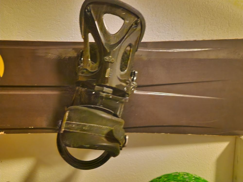 Snowboard Santa Cruz mit Burten P1 (Gebraucht) in Zürich für CHF 1 ...