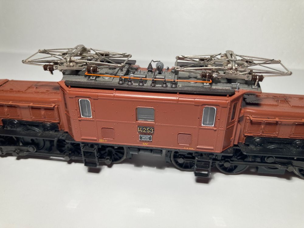 Roco SBB "Krokodil" Ce 6/8 II 14253 (Defekt) in Genève für CHF 54 – mit Lieferung auf Ricardo kaufen