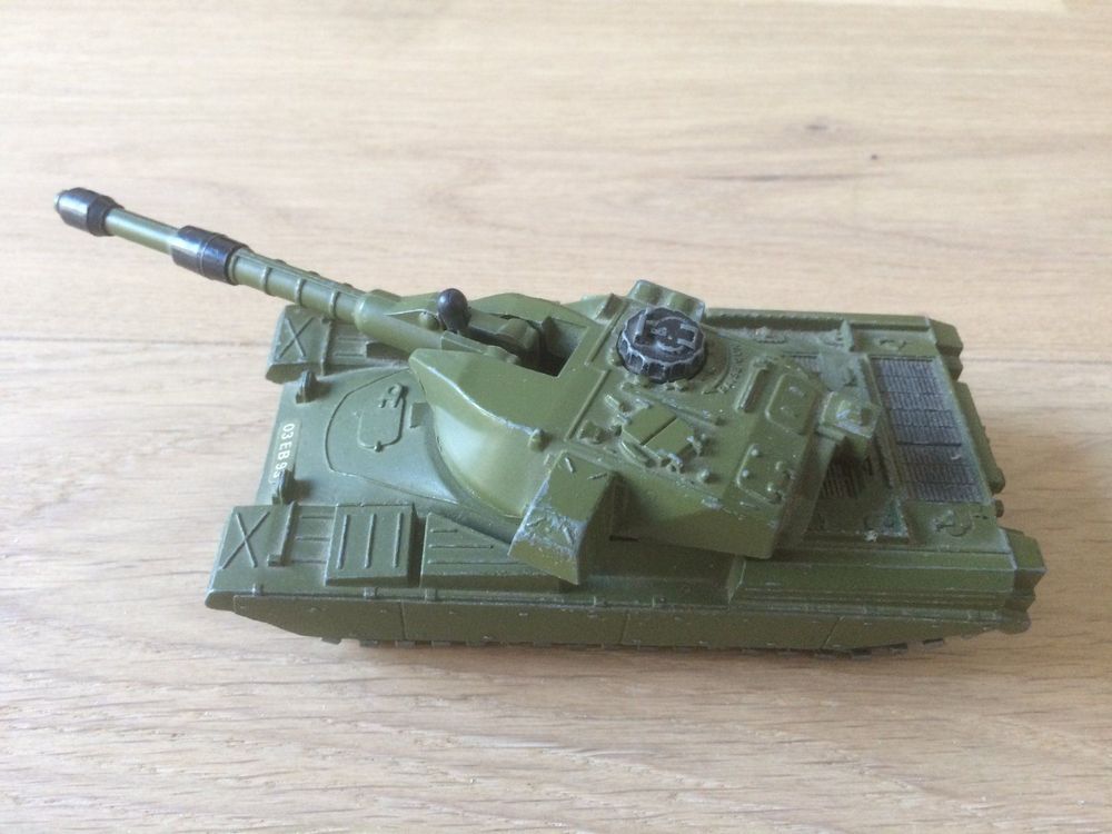 Dinky TOYS CHIEFTAIN TANK (Gebraucht) in Zürich für CHF 9 – mit ...