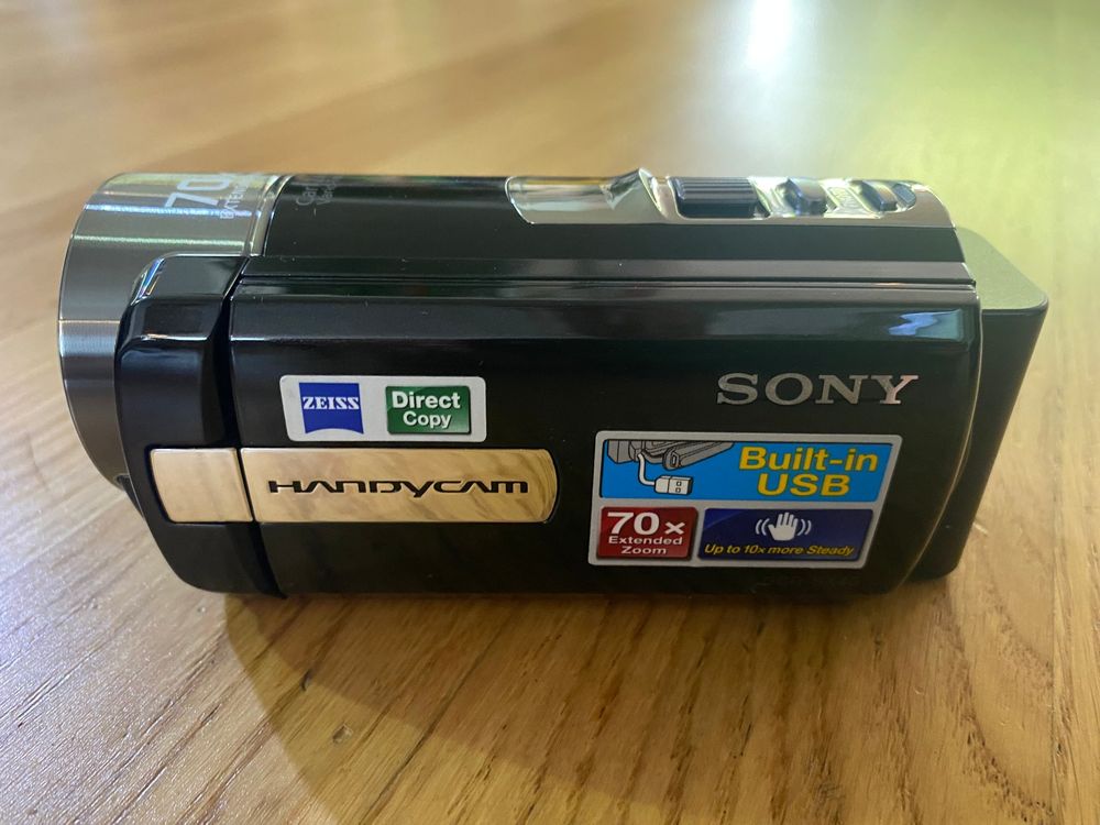 Sony Handycam DCR-SX45E (Gebraucht) in für CHF 49 – mit Lieferung auf ...