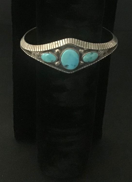 Designer Silber Armreife mit Türkis Steinen | Kaufen auf Ricardo