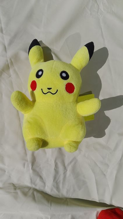 Pikachu Plüschtier Kuscheltier Stofftier (Gebraucht) in Dietlikon für CHF 5 – nur Abholung auf ...