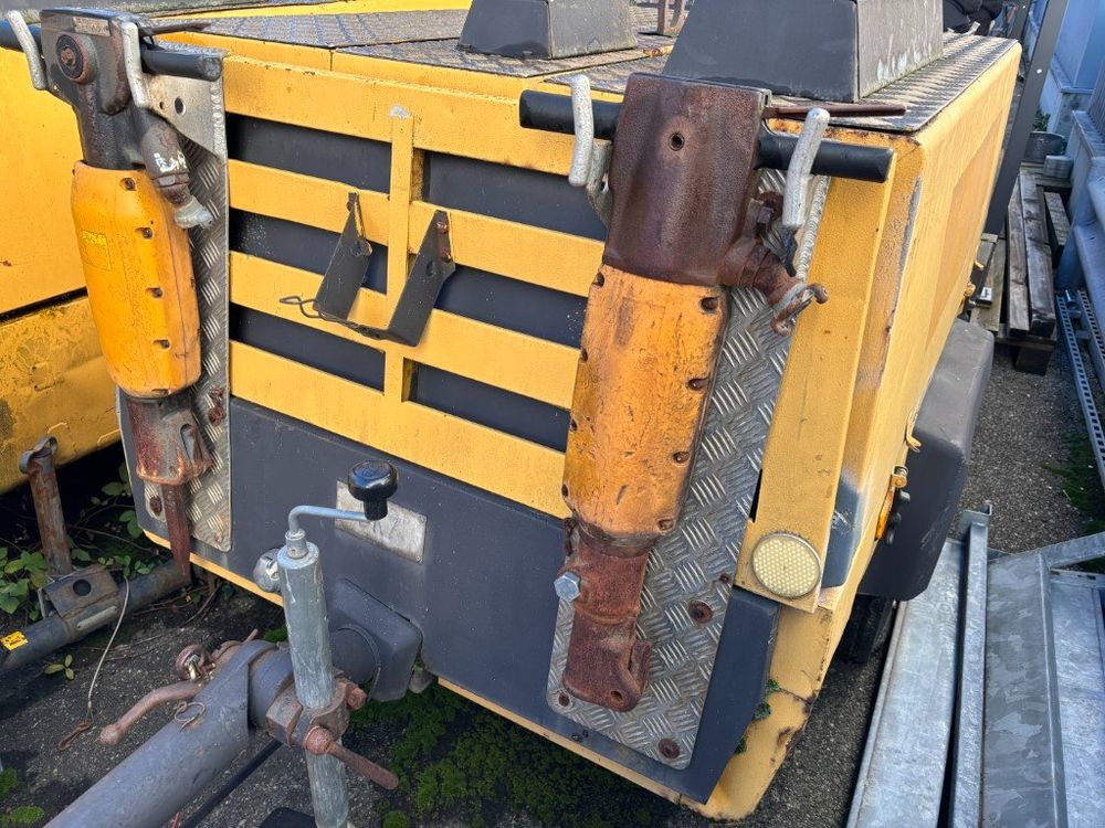 Atlas Copco Kompressor (Lot 1198) Standort 4153 Reinach (Gebraucht) in ...