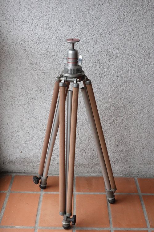 Linhof Stativ (Gebraucht) in Glarus für CHF 80 – nur Abholung auf ...