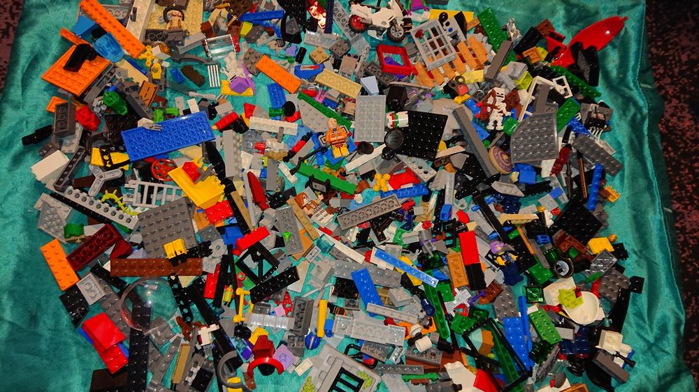 Lego Classic-Basic-Figuren Kiloware gemischt 1,2 kg (Gebraucht) in ...