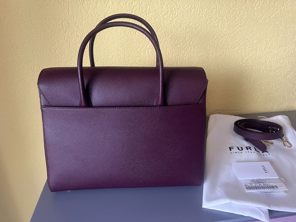 Neue Handtasche Furla in bordeaux | Kaufen auf Ricardo