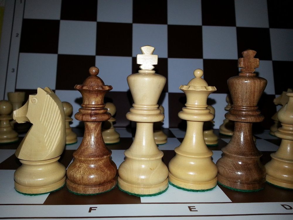 SCHACH KOMPLET BUCHSBAUM_AKAZIE_ BRETT_klappbar 52x 52 cm | Kaufen auf ...