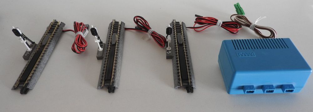 Kato Signal 3 x mit 3fach Verteilerbox Spur N geprüft | Kaufen auf Ricardo