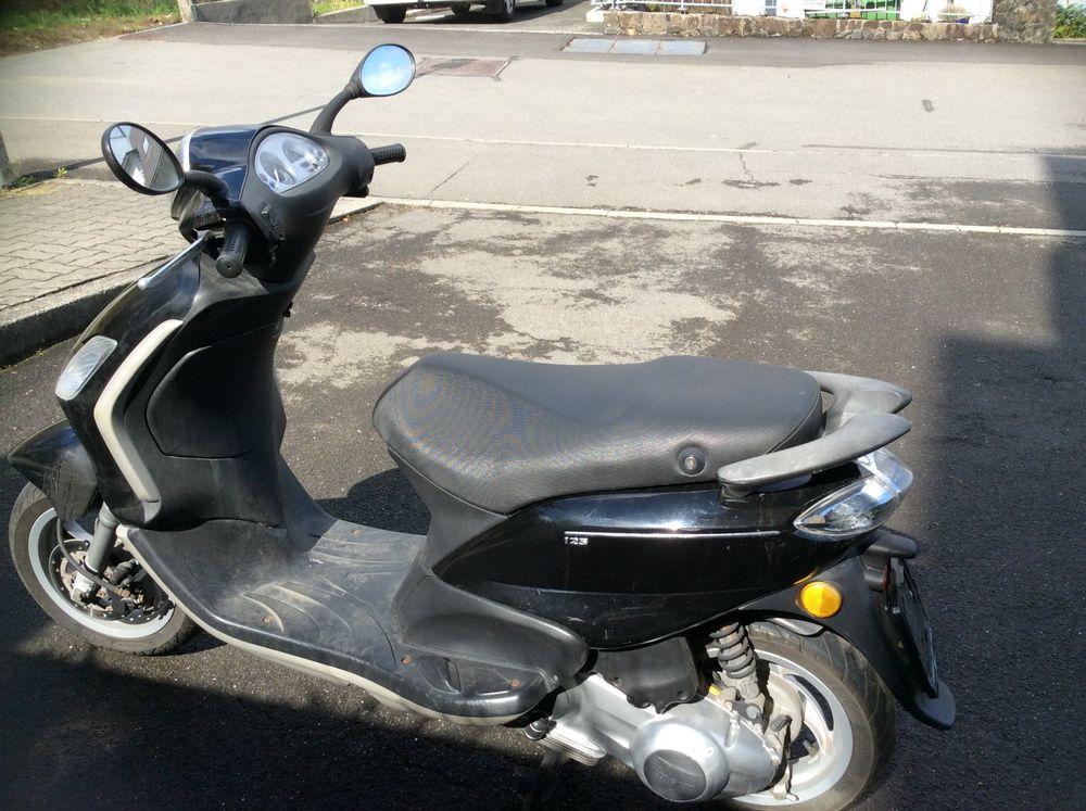 Motorrad Piaggio FLY 125 (defekt für Ersatzteile / Bastler) (Gebraucht ...