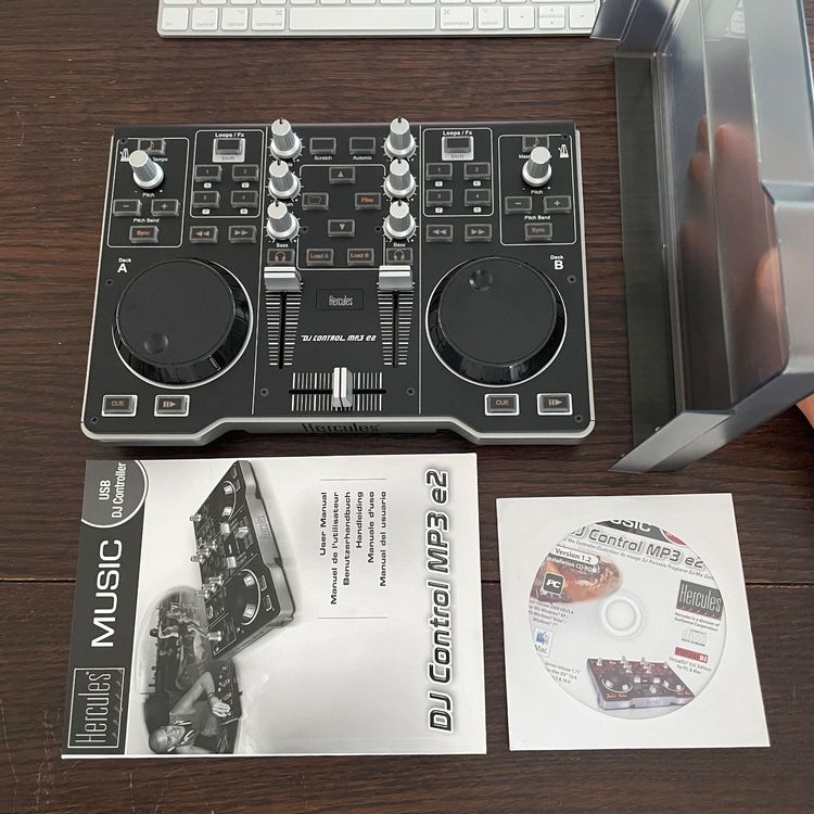 Hercules DJ Control MP3 e2 - USB DJ Controller (Gebraucht) in Baar für ...