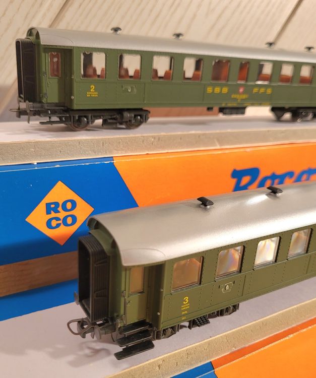 ROCO 44200 A + B - SBB - II. & III.Klasse - WAGEN (Gebraucht) in Biel/Bienne für CHF 14 – mit ...