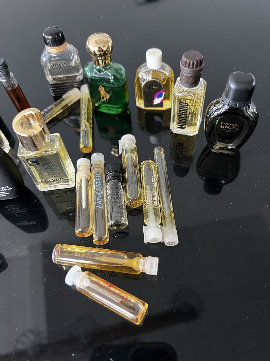 Miniatures de parfum de collection - Lot exceptionnel! (D'occasion) à ...