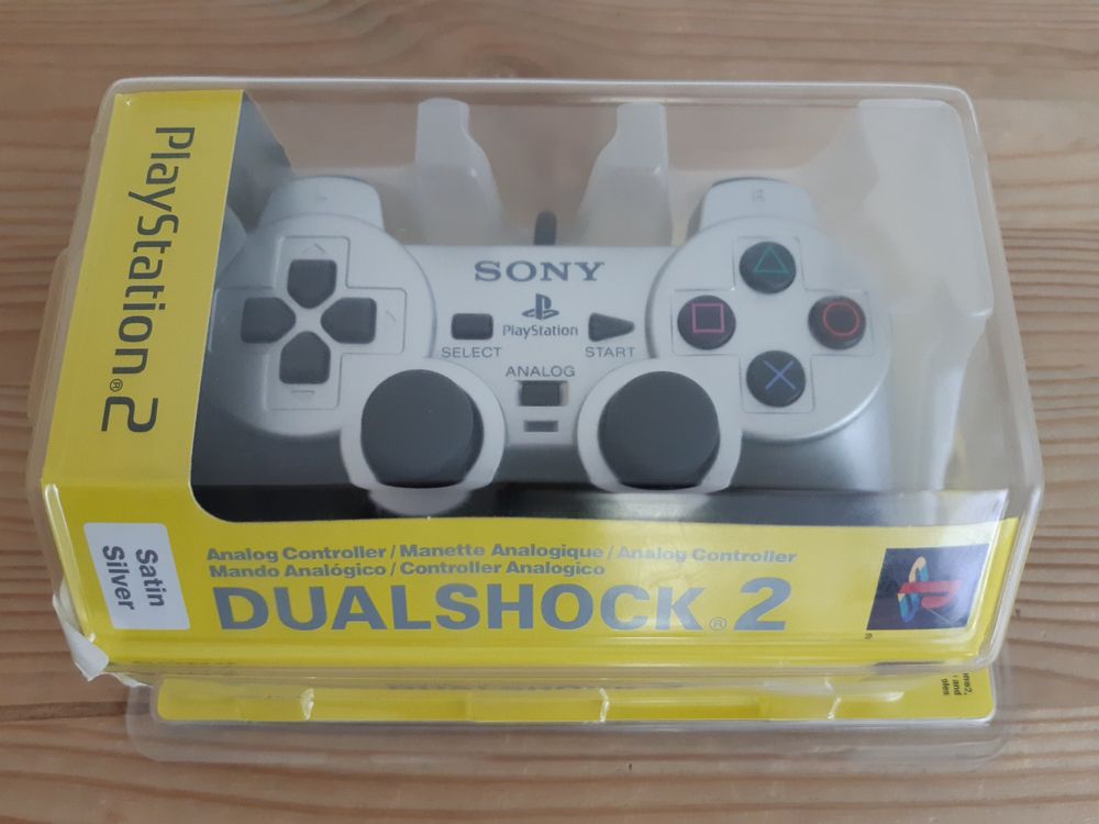 Original Sony PS2 Dualshock 2 Controller Silber NEU + OVP (Neu und ...