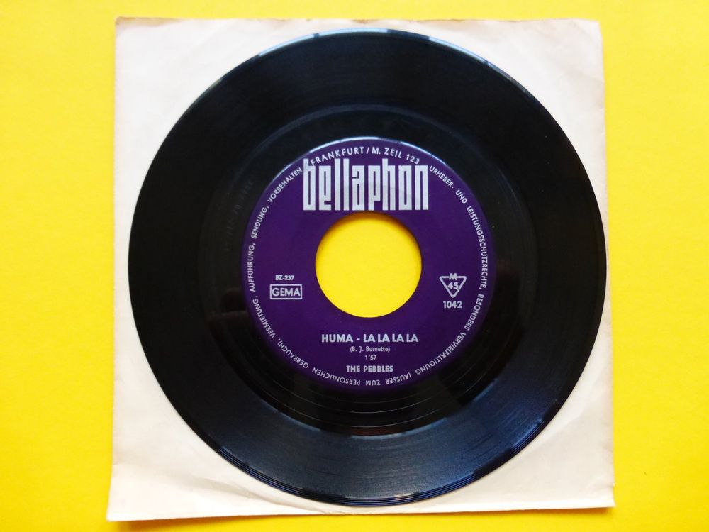 THE PEBBLES 7" HUMA - LA LA LA LA | Kaufen auf Ricardo