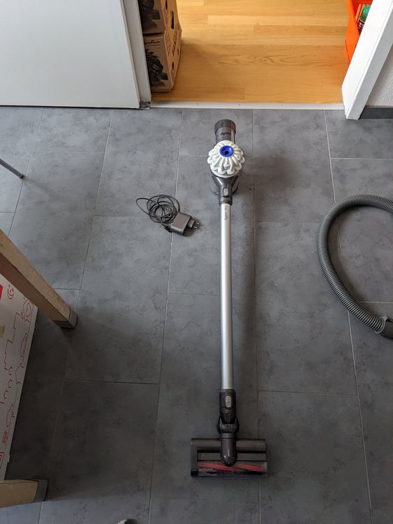 Dyson V6+ | Kaufen auf Ricardo