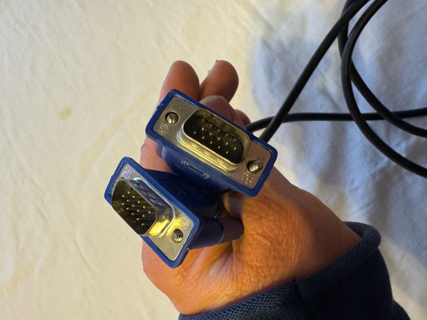 Câble VGA mâle-mâle pour moniteur - occasion comme neuf(214) (D ...