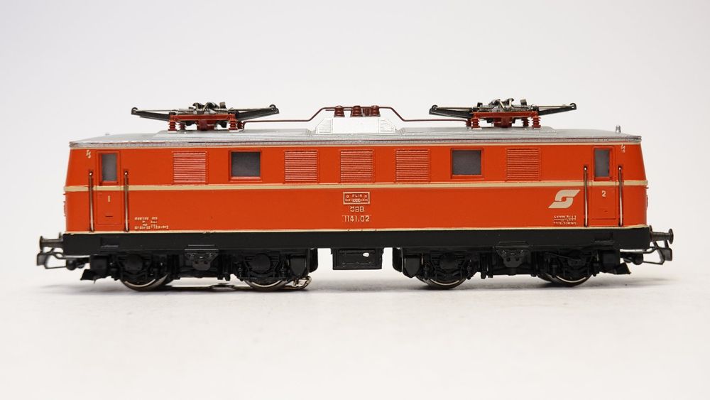 e4 Märklin 3166 ÖBB E-Lok 1141.2 orange (Gebraucht) in für CHF 73 – mit ...