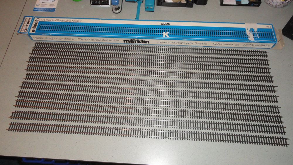 Märklin 2205 Packung Flexgleise mit 10 Stück (Gebraucht) in Thun für ...