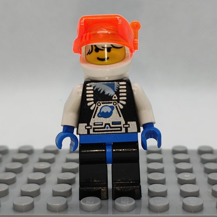 Lego, Minifigur "Space, Ice Planet Male" (Gebraucht) in Luzern für CHF ...
