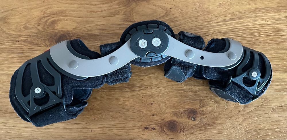 Knieorthese Genu Arexa - rechts/S (Gebraucht) in Planken für CHF 85 ...