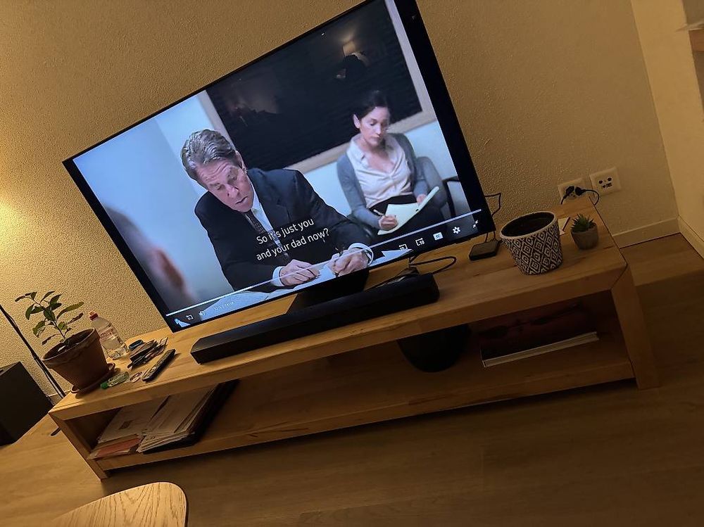 Tv table 2 meter (Gebraucht) in Zürich für CHF 260 – nur Abholung auf ...