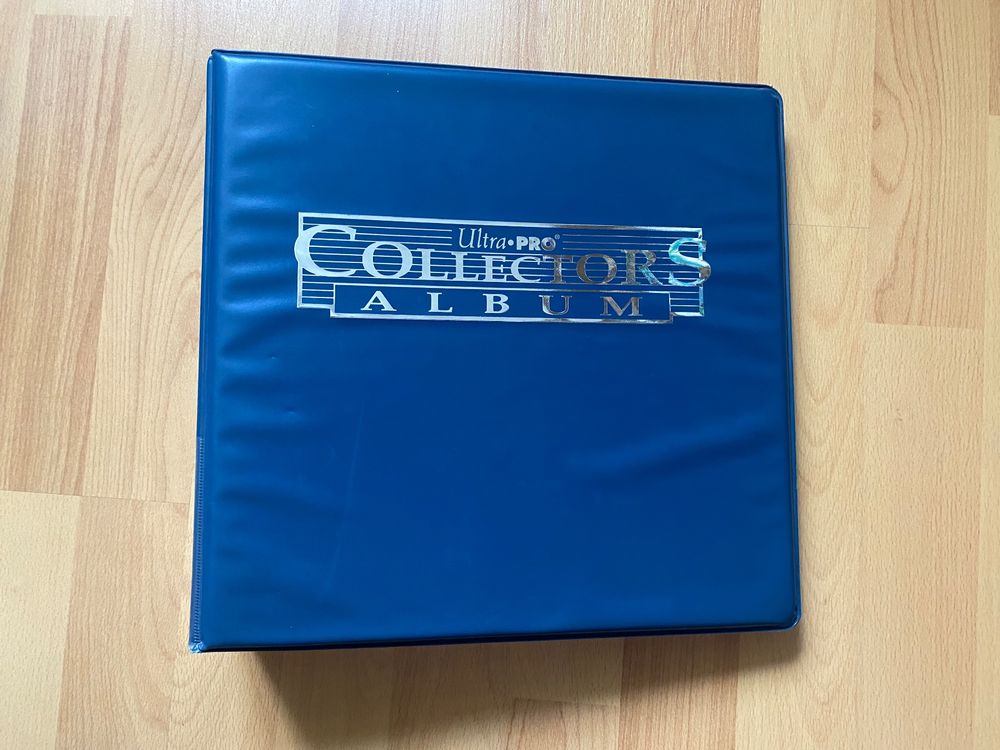 Ultra Pro Collectors Album mit ca. 80 9-Pocket Pages (Gebraucht) in ...