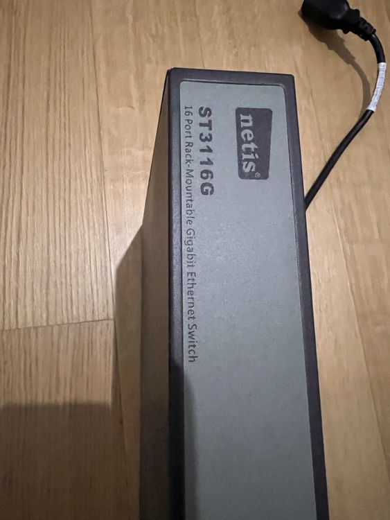 16 Port Fast Ethernet Rackmount Switch, MAC MDI/MDIX (Gebraucht) in Döttingen für CHF 1 – mit ...