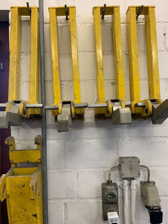 Carrosserielift, Celette Lift mit Dozer (Gebraucht) in Wünnewil für CHF ...