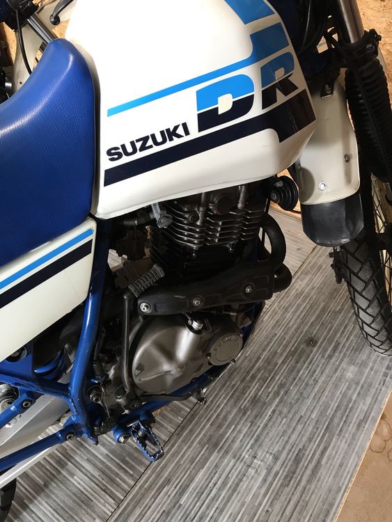 Suzuki DR 600 Packet - 1xVeteran, 1xUmbau,1xSchlacht (Gebraucht) in Hagenbuch ZH für CHF 3300 ...