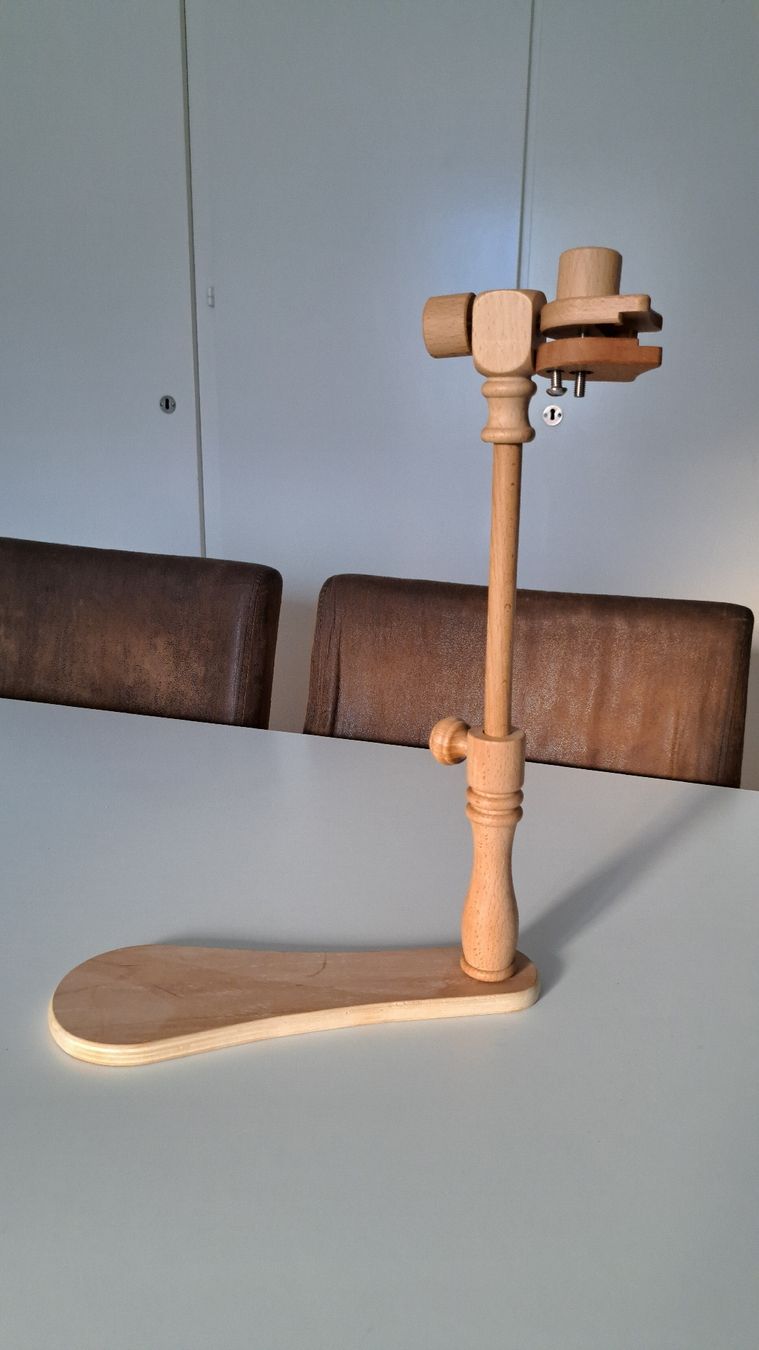 Adjustable Wooden Embroidery Stand Hoop Frame - NEW! (Neu (gemäss ...