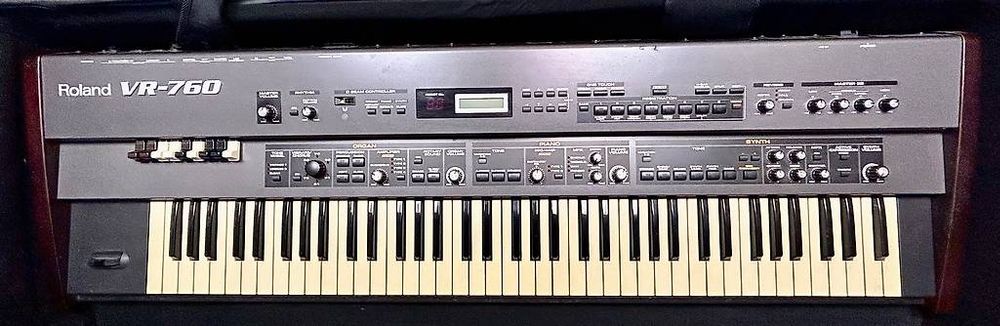 Roland VR-760 Keyboard (Gebraucht) in Camignolo für CHF 800 – nur ...