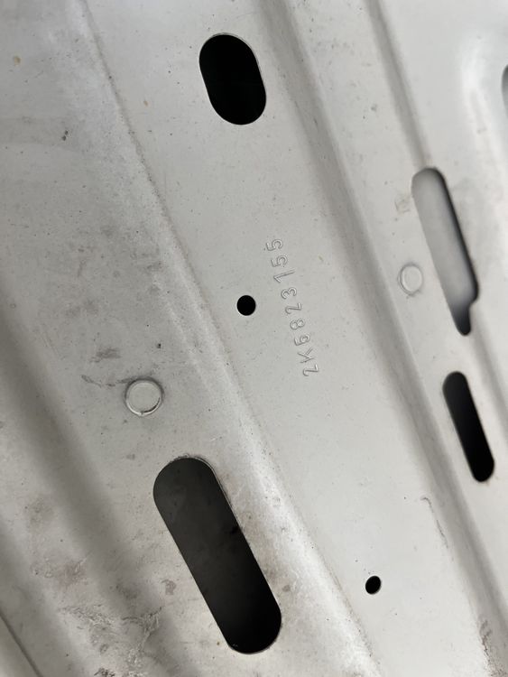 Original VW Caddy Maxi Motorhaube LB9A Polarweiss | Kaufen auf Ricardo