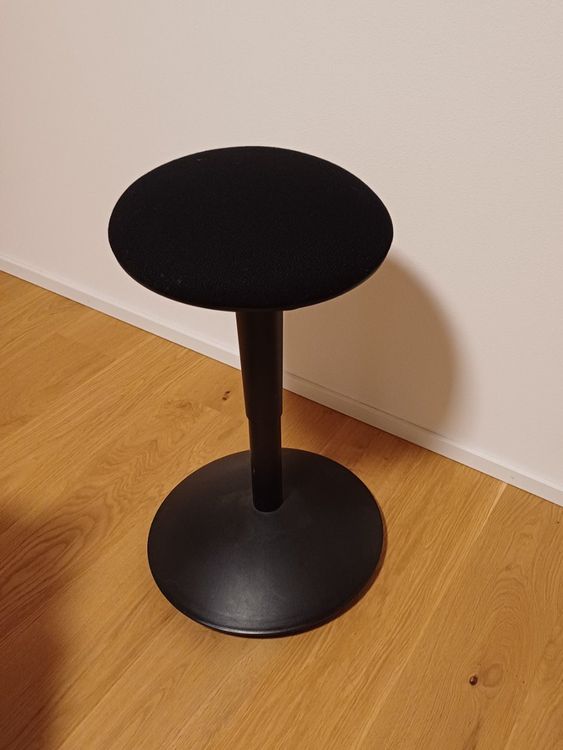 Schwarzer Hocker | Kaufen auf Ricardo