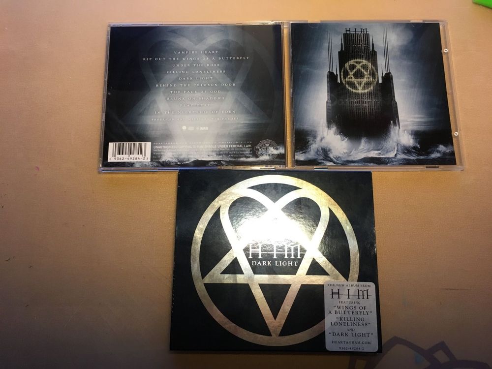 HIM - Dark Light (Album) (Gebraucht) in für CHF 1 – mit Lieferung auf ...