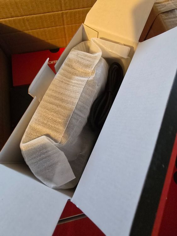 Nintendo Switch, Switch 2 & PC Controller Neu und Ovp. (Neu und originalverpackt) in Chardonne ...