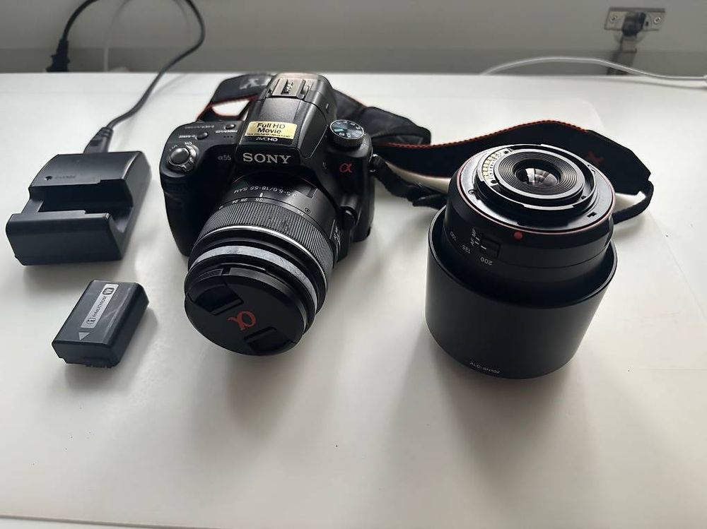 Sony Spiegelreflex Kamera mit Zubehör und Tasche (Gebraucht) in ...
