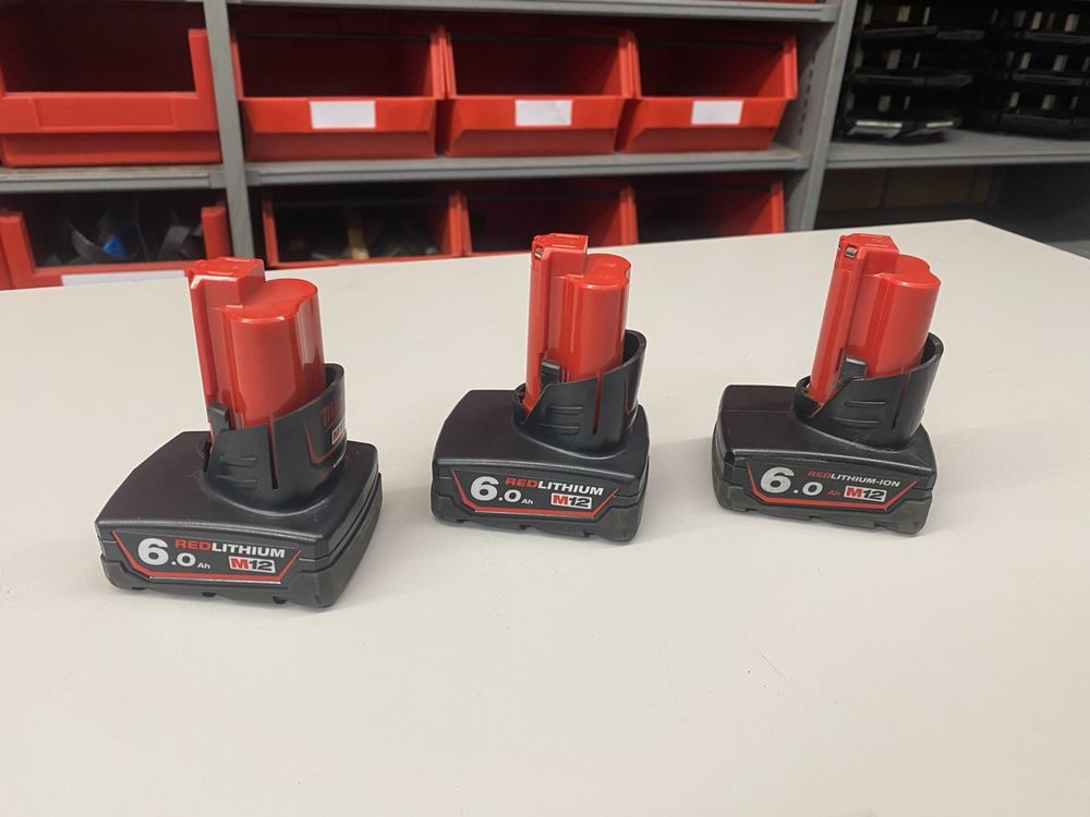 3x Milwaukee Akkus ab 1.- (Gebraucht) in Wabern für CHF 157 – mit ...