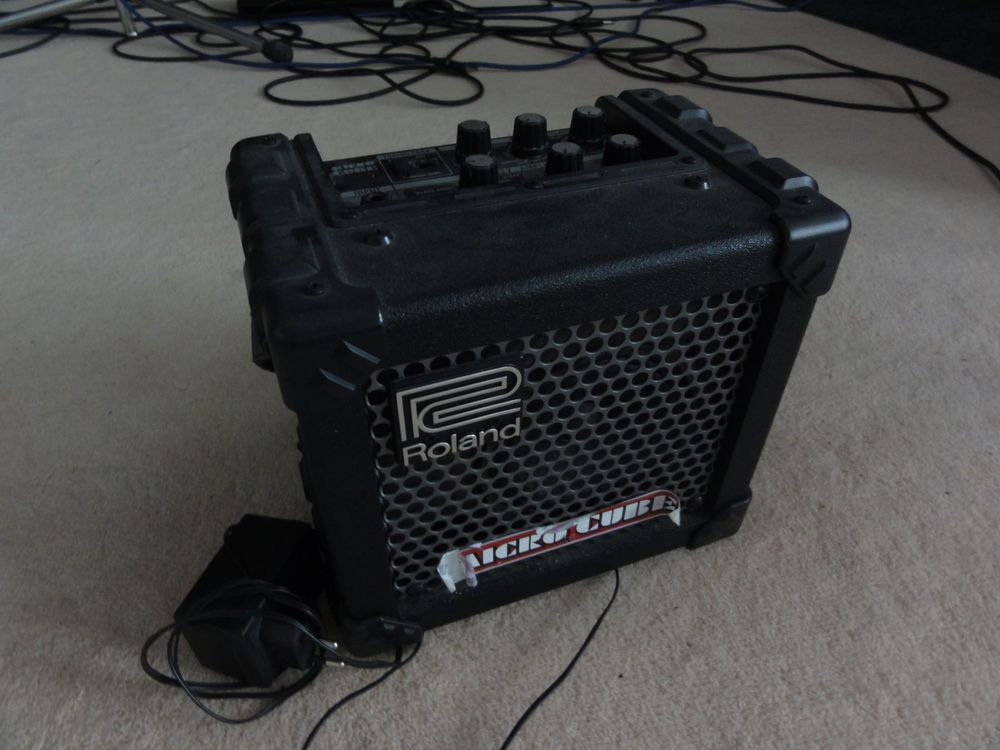 ROLAND Micro Cube Verstärker (Gebraucht) in Dachsen für CHF 60 – mit ...