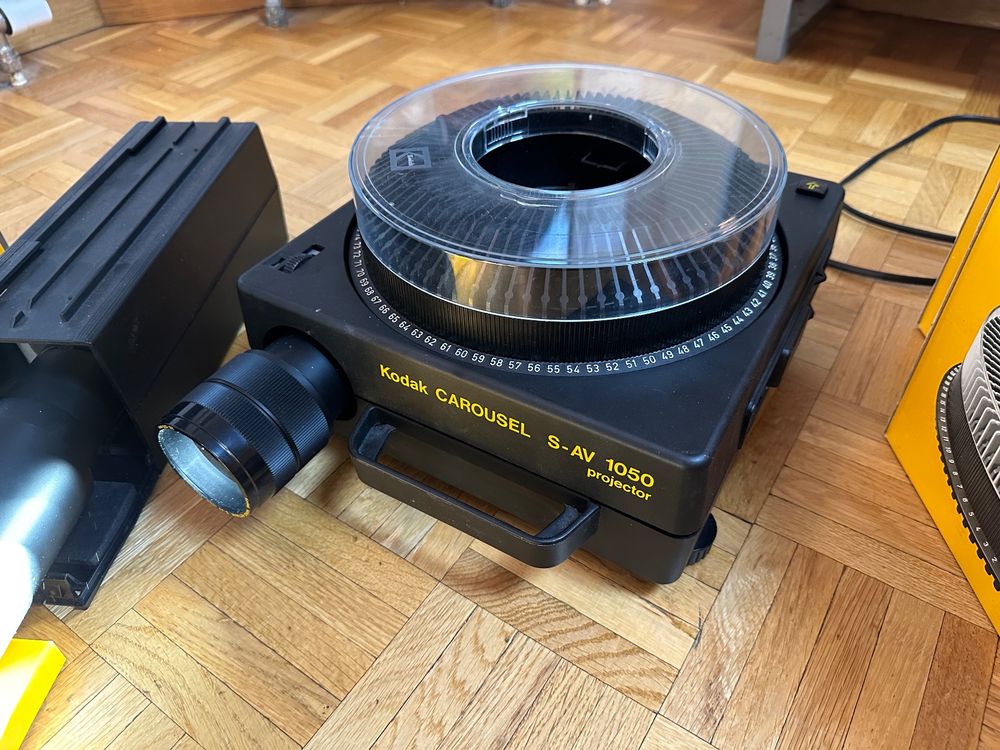 Kodak Dia Projektor carousel S-AV 1050 + Zubehör | Kaufen auf Ricardo